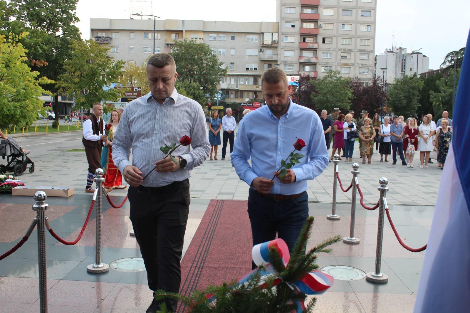 Delegacija opštine Lopare na obilježavanju Međunarodnog dana nestalih osoba u Bijeljini - Nacelnik