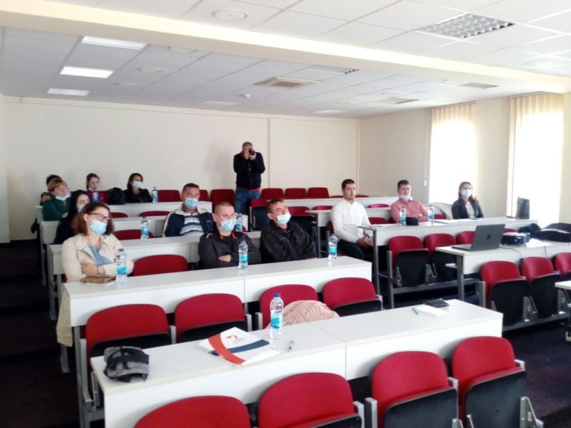 Srbac: Plastenici za 10 porodica slabijeg imovnog stanja - Nacelnik